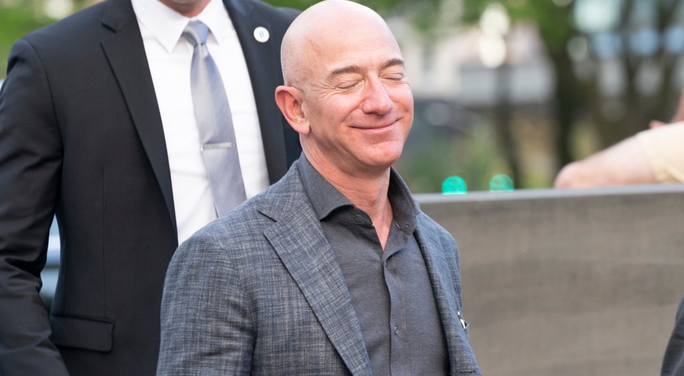 Jeff Bezos’ Philosophy on Stress: Uncover, Confront, and Conquer ...