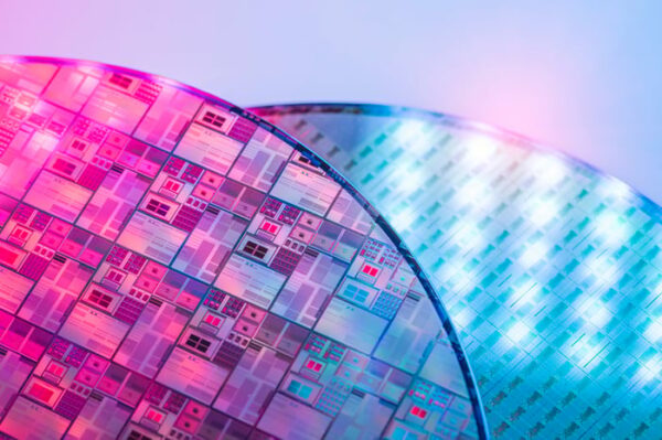 Comparing Chip Titans: ASML vs. TSMC for Investment Opportunities ...